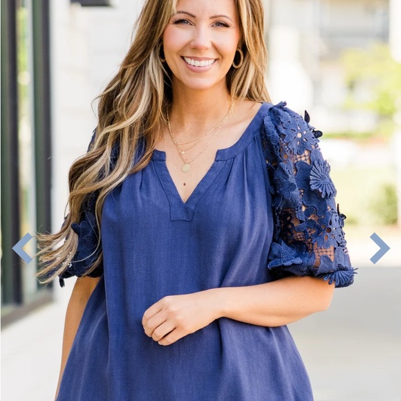 Chic Soul | Tops | Gorgeous Womens Blue Lace Sleeve Top 2x | Poshmark